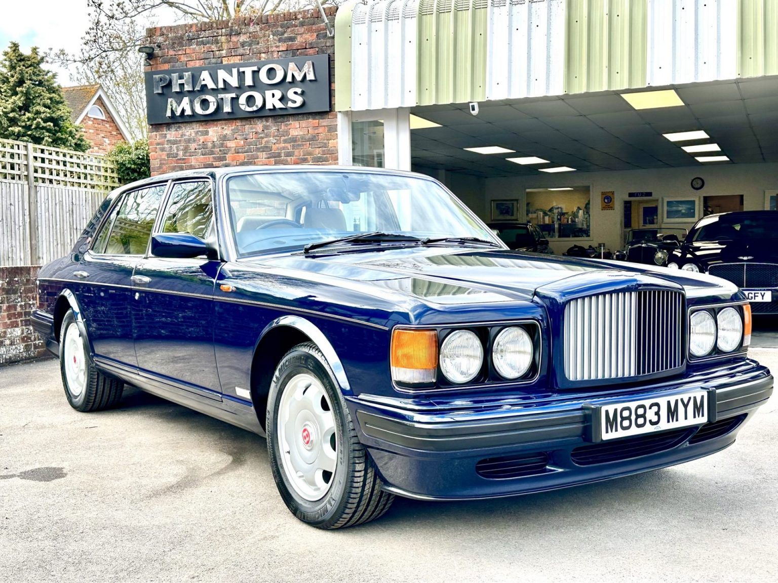 Bentley – Phantom Motor Cars Ltd.