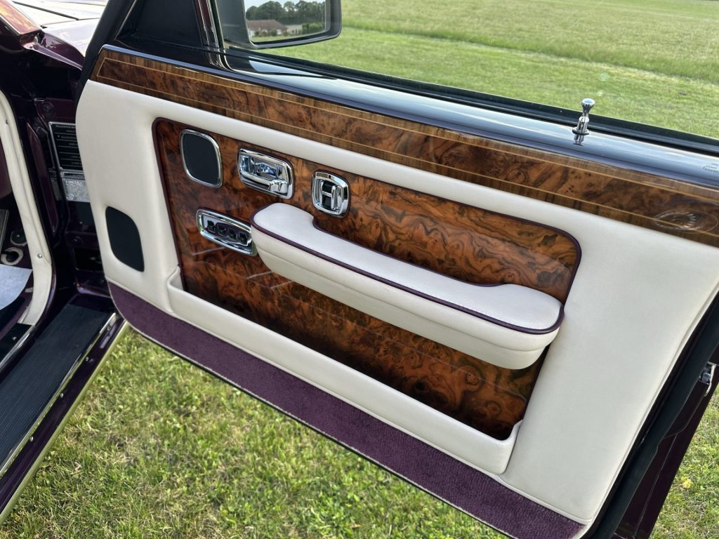 Rolls-Royce Silver Spirit 1V – 1996 – Phantom Motor Cars Ltd.